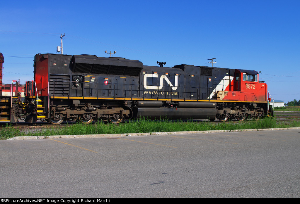 CN 8872